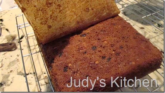 Judy's Kitchen: SAM’S FAMOUS CARROT CAKE